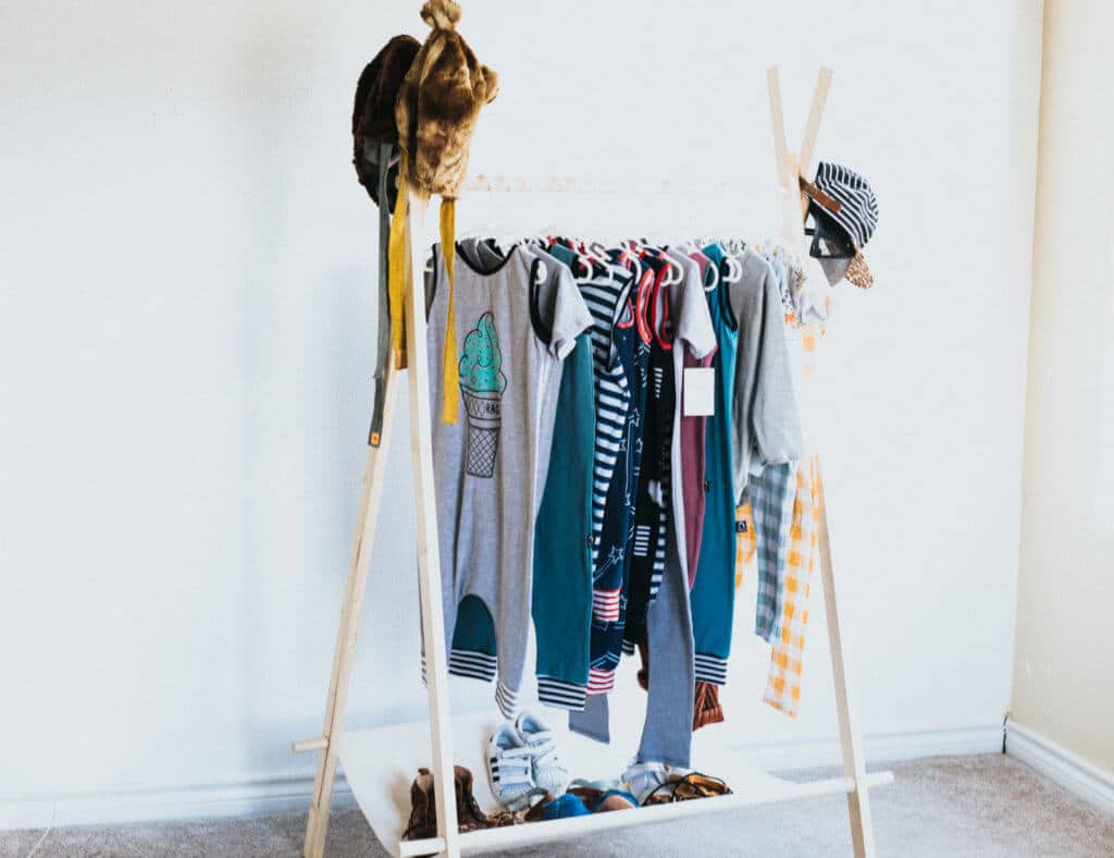 DIY How to make a wooden clothing rack - The Autism Cafe